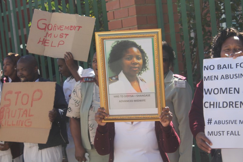 ‘Akanganikwa ibheyili umbulali’ - Abahlengikazi | Eyethu News