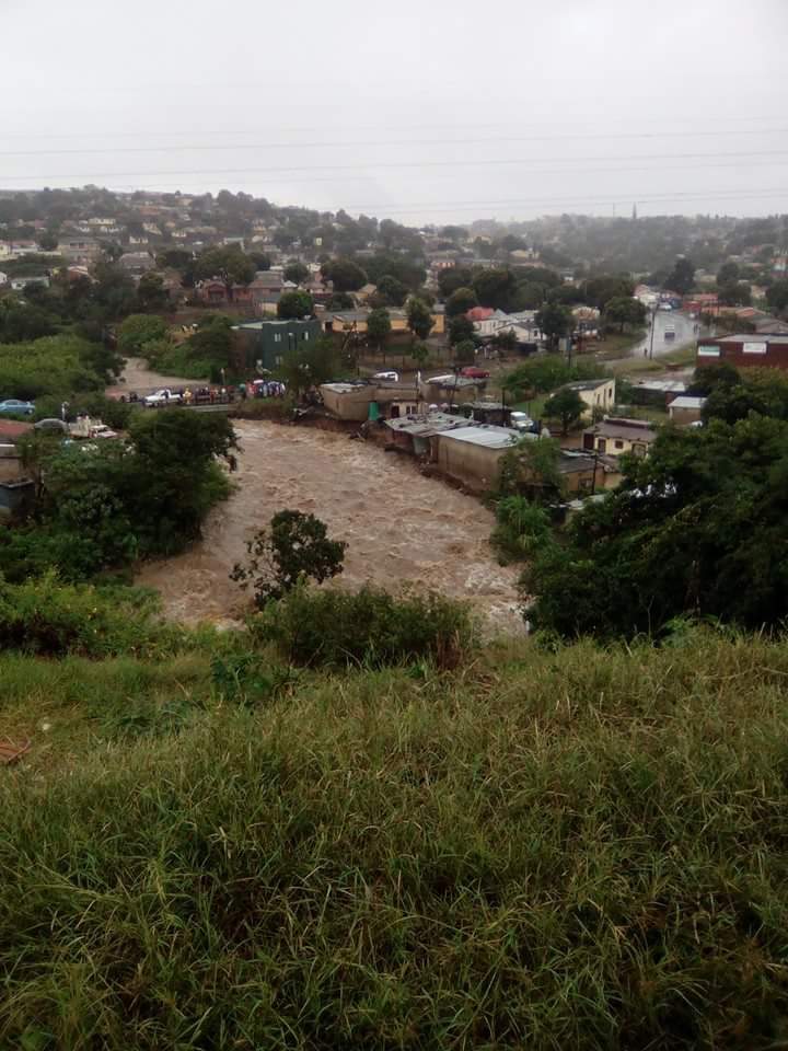 Kunikelwe abahlaselwe izimvula | Eyethu News