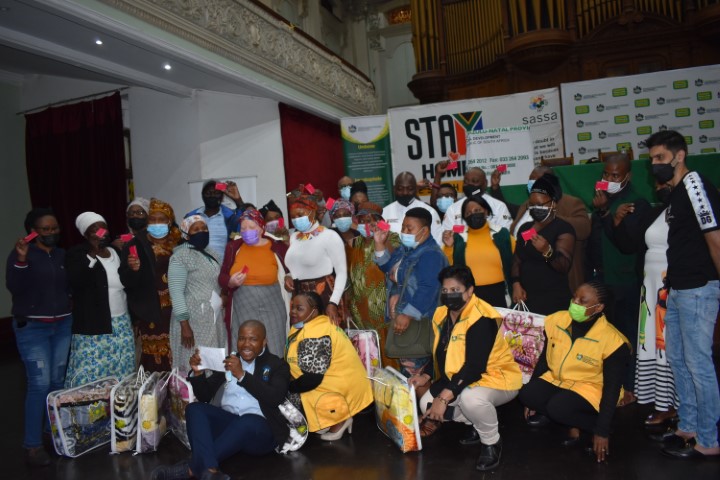 Informal traders receive aid to rebuild their businesses | Eyethu News