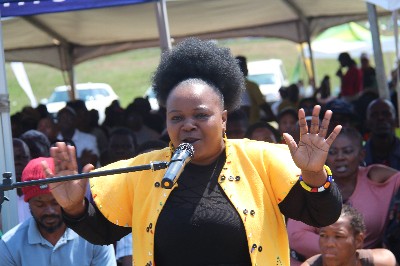 Izakhamuzi zikhala ngokungaphephi eMlazi | Eyethu News