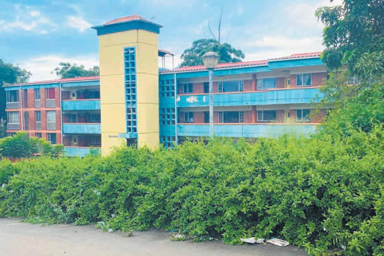 Police living in fear of criminals at Alexandra barracks | Eyethu News